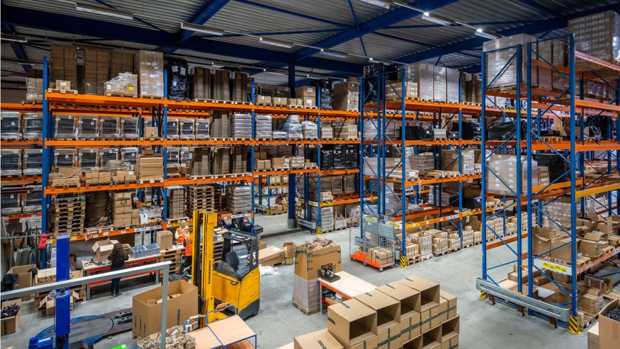 Warehouse | St vd Brink Transportbedrijf